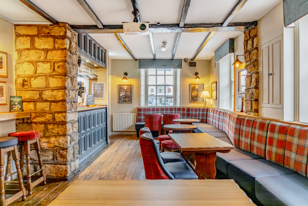 Queen in the West | Lincoln | Batemans Pubs
